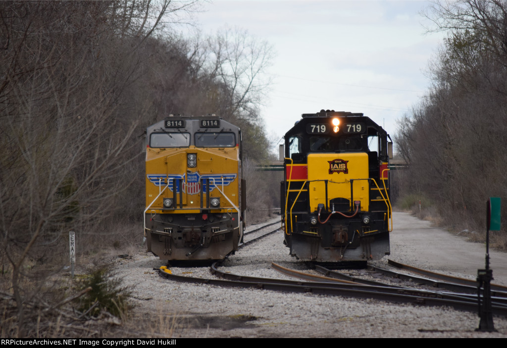 IAIS Engine 719 and UP Engine 8114, Des Moines IA